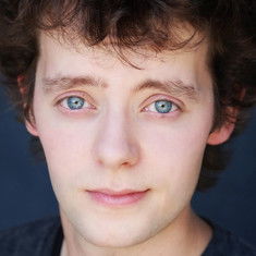 Список и рейтинг фильмов актера Alexander Carroll на CUB