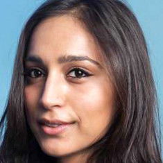 Список и рейтинг фильмов актера Zoya Hussain на CUB