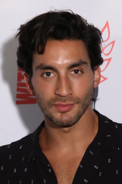 Список и рейтинг фильмов актера Robert Roldan на CUB